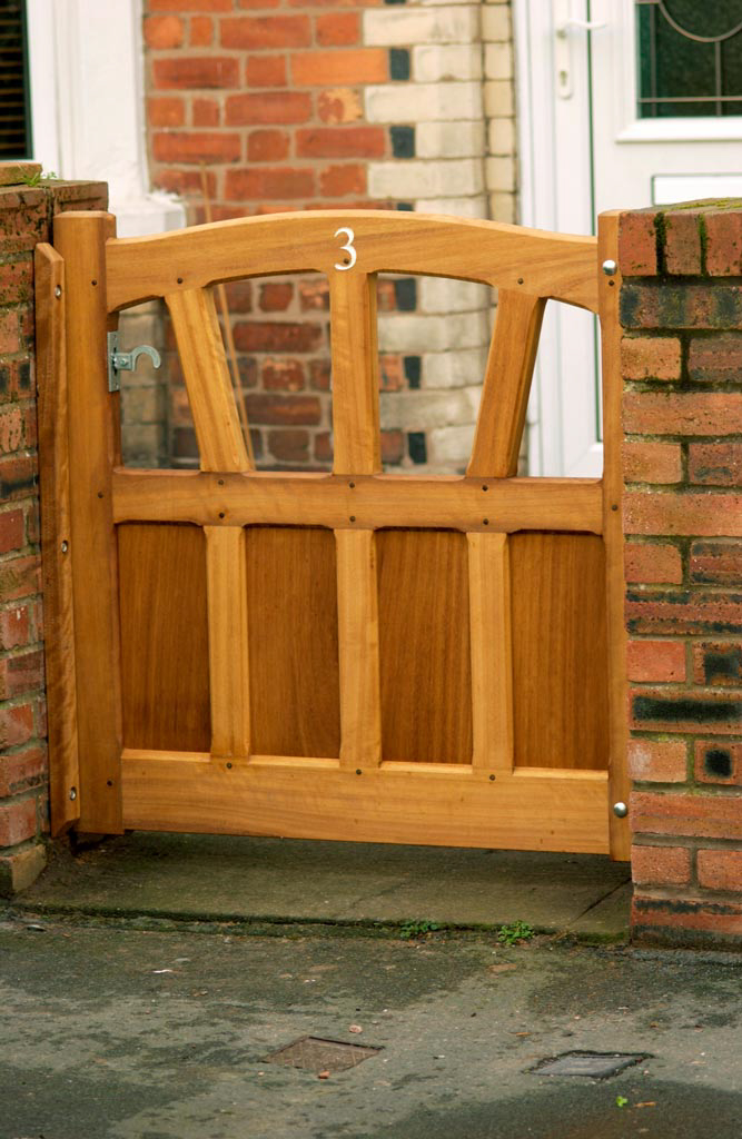 Garden gate – Tom Warlow